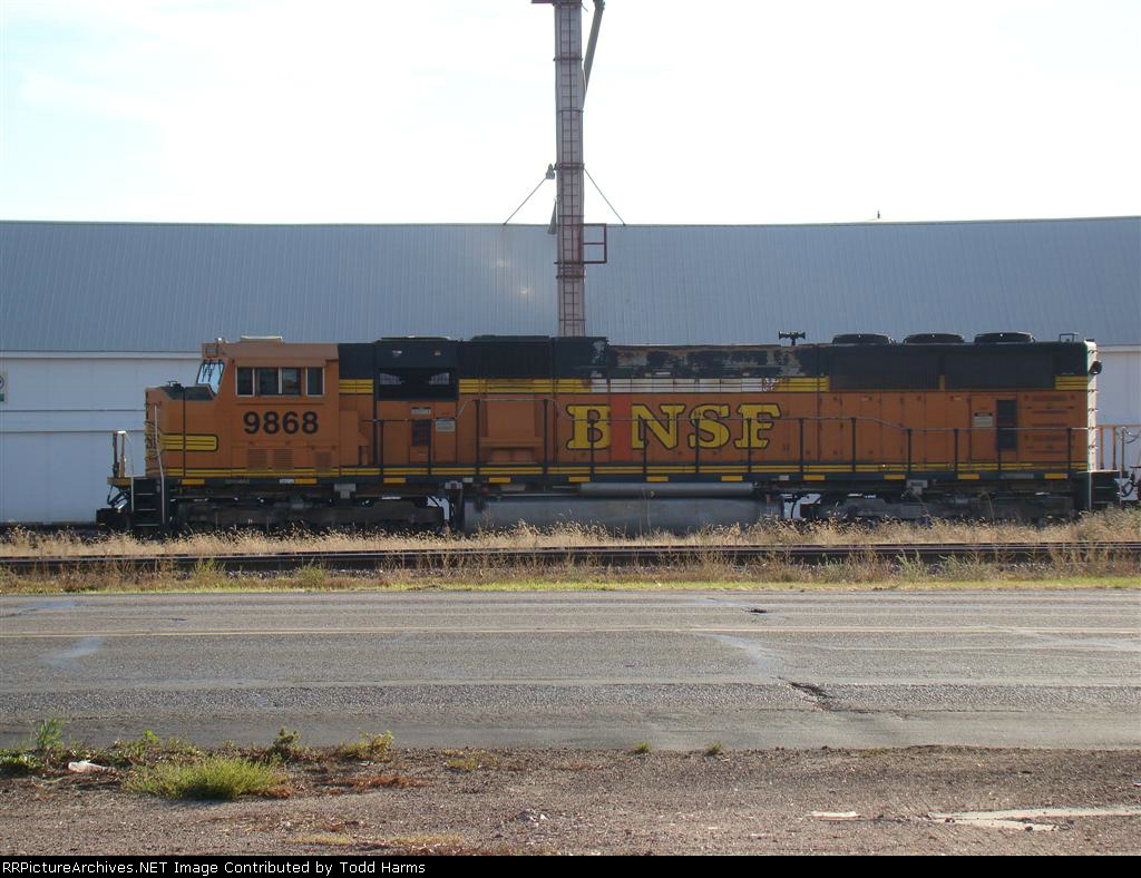 BNSF 9868